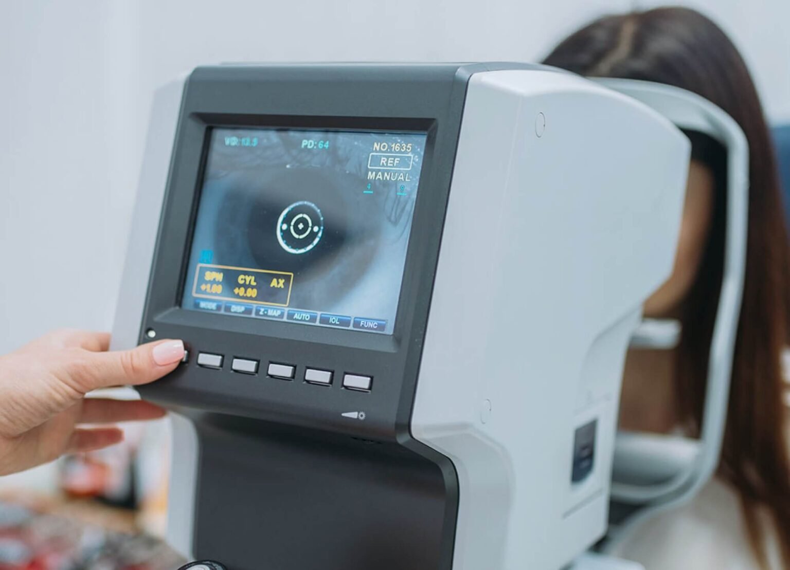 Ophthalmic Plastic Surgery & Ocular Trauma